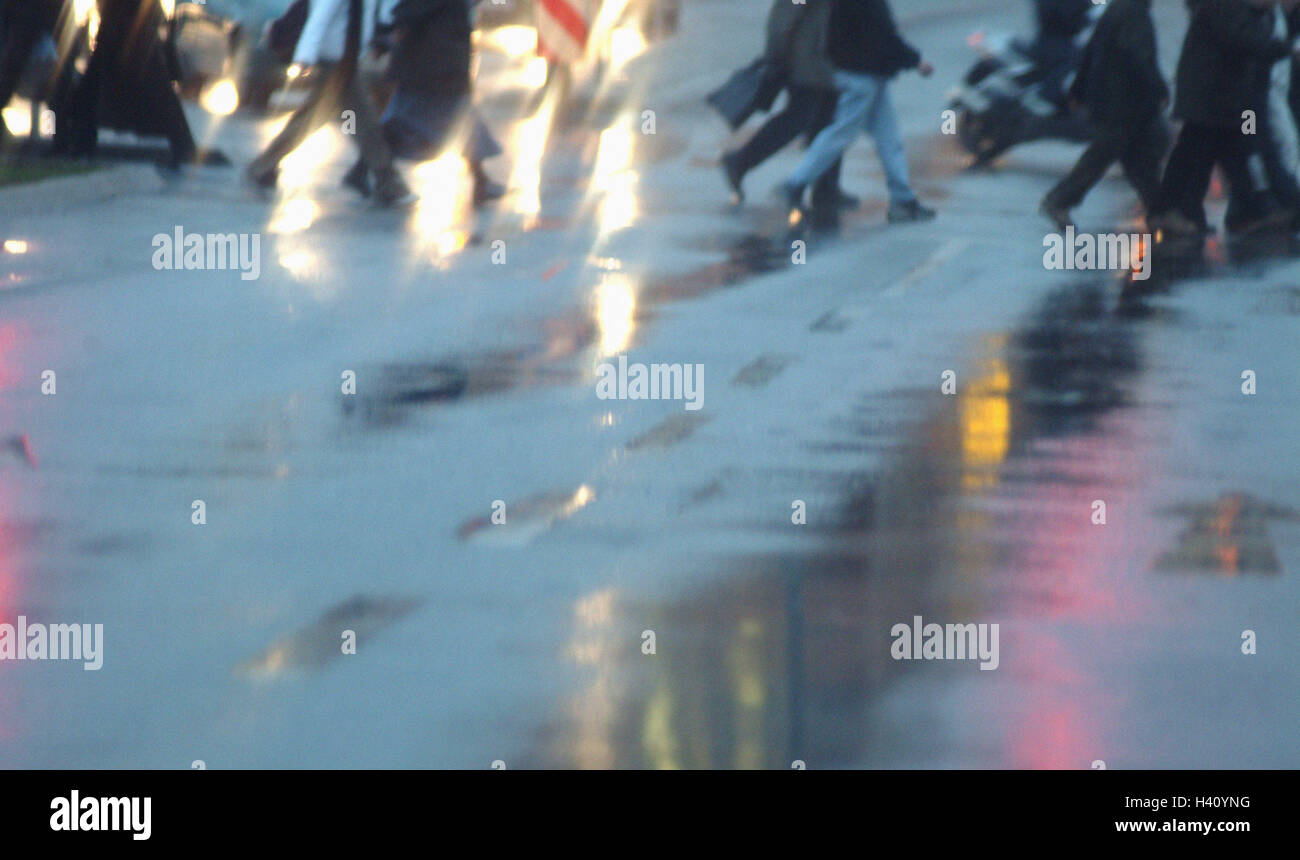 Street, wet, pedestrian, detail, feet, dusk passers-by, pavement ...