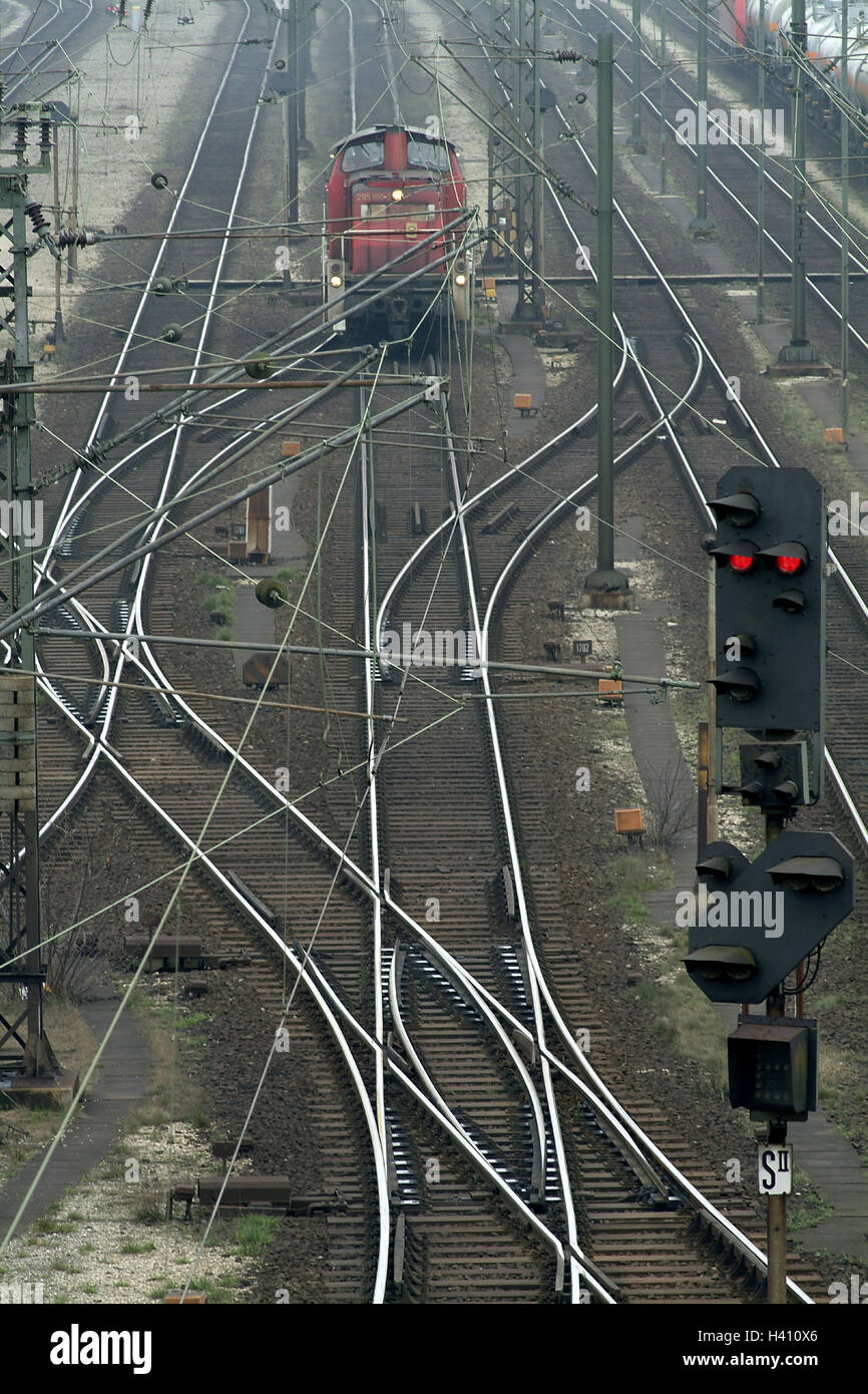 Germany, Hamburg, meshes, marshalling yard, tracks, locomotive, shunt ...