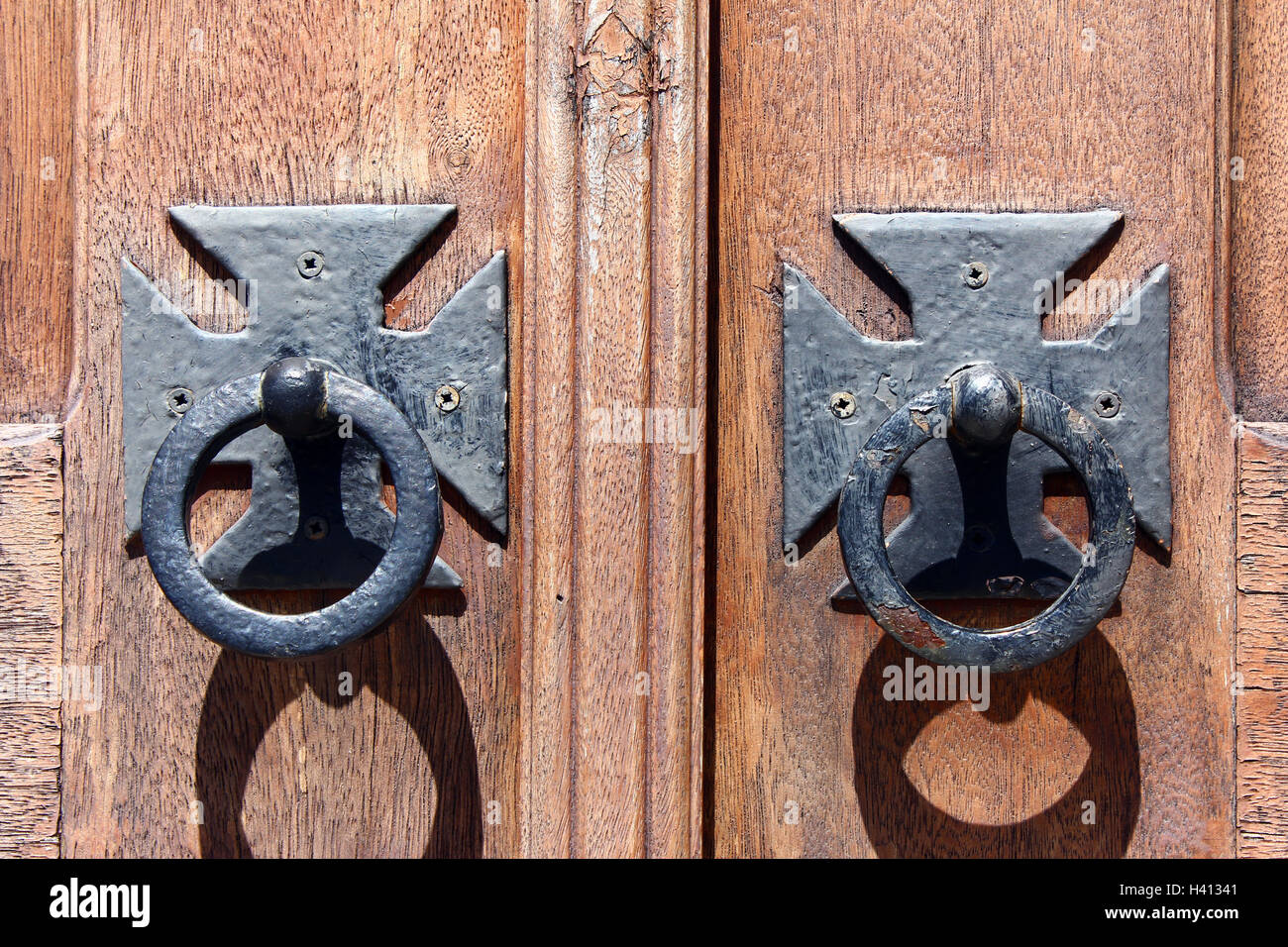 Detail of a door at Penamacor, Portugal Stock Photo - Alamy