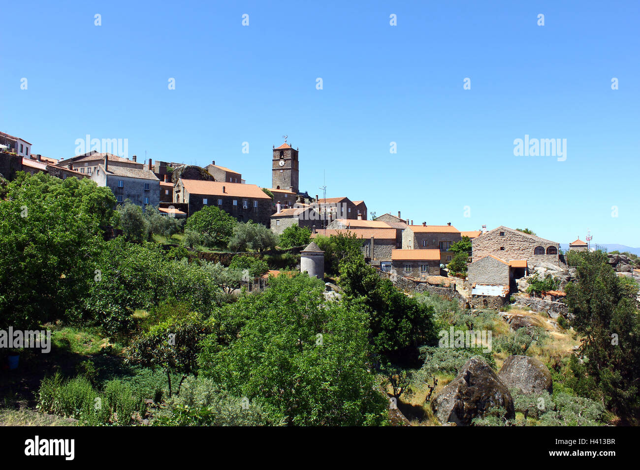 Medieval village of Monsanto, Portugal Stock Photo - Alamy