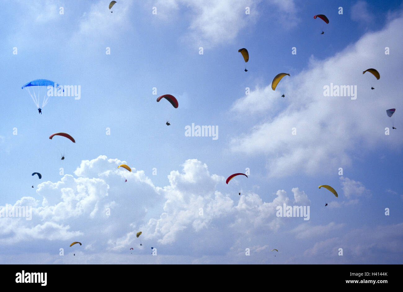 cloudy sky, Paraglider, paraglider planes, Paragliding, Paragliden ...
