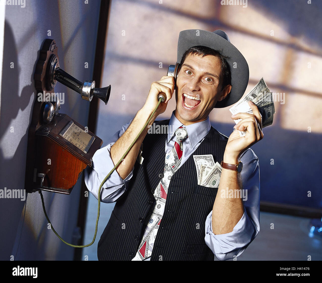 Nostalgia, man, waistcoat, care, call up, hold banknotes, cigar, facial ...