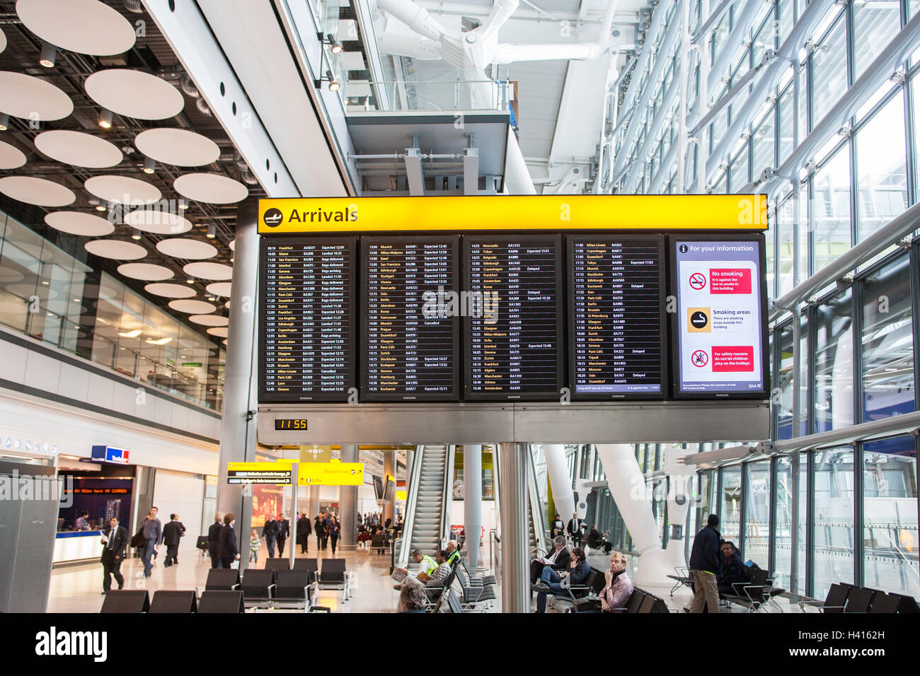 Heathrow express terminal 5 hi-res stock photography and images - Alamy