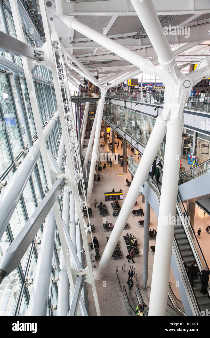 Interior of terminal 5 hi-res stock photography and images - Alamy