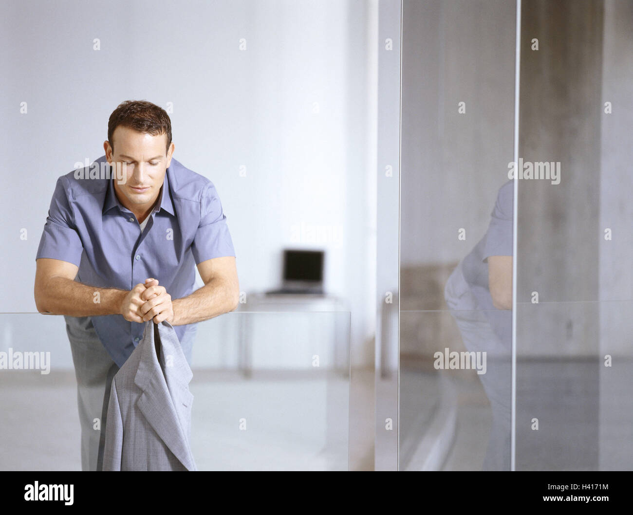 Think patiently hi-res stock photography and images - Alamy