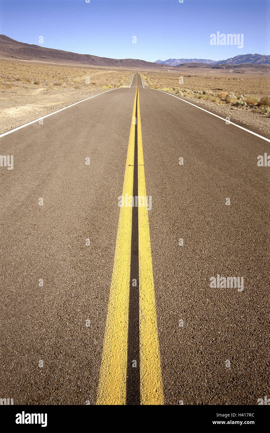 The USA, California, Death Valley, west driveway, street, America ...