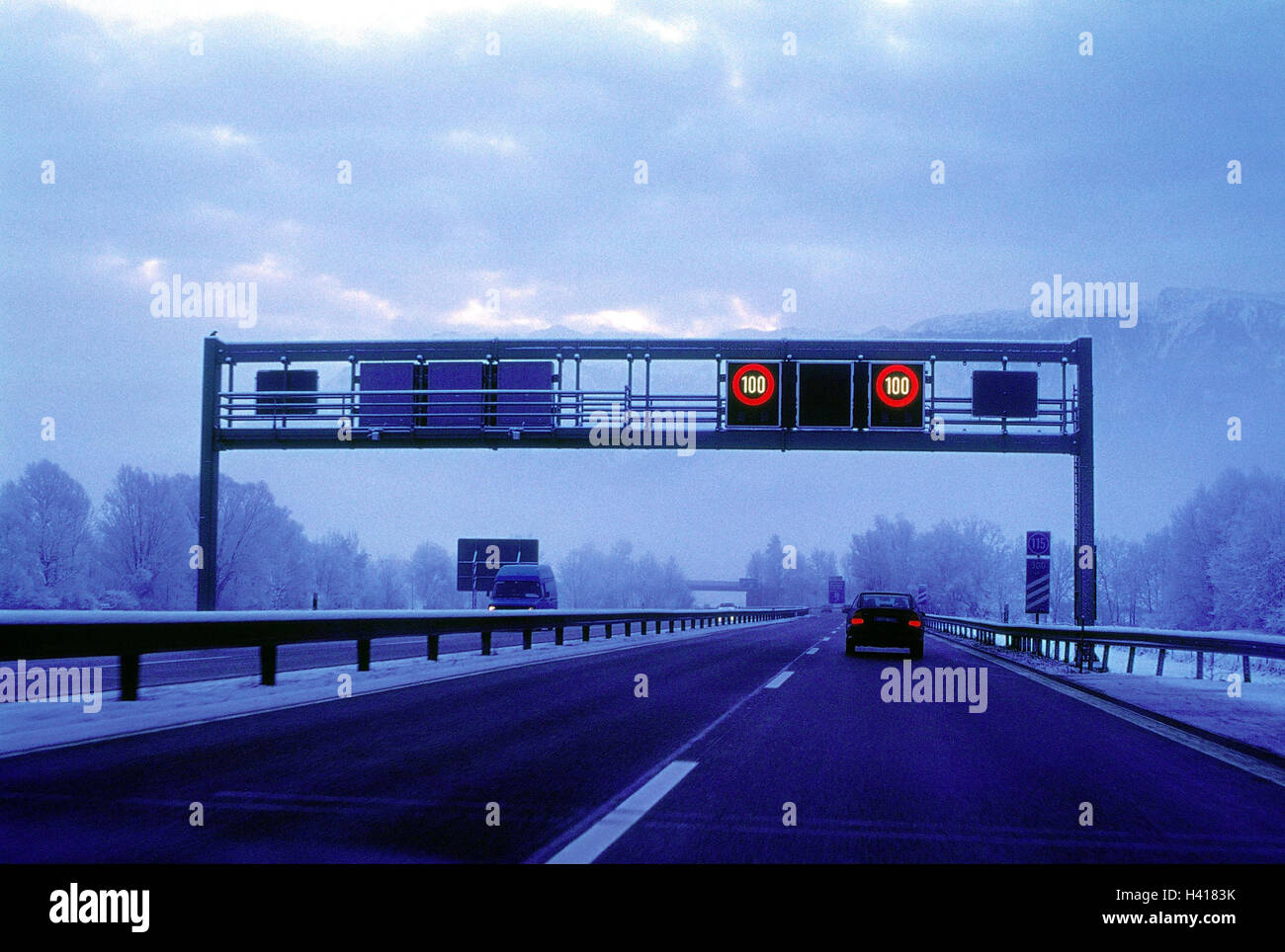 Winter, traffic, highway, speed limitation "100", dusk, car, speed ...