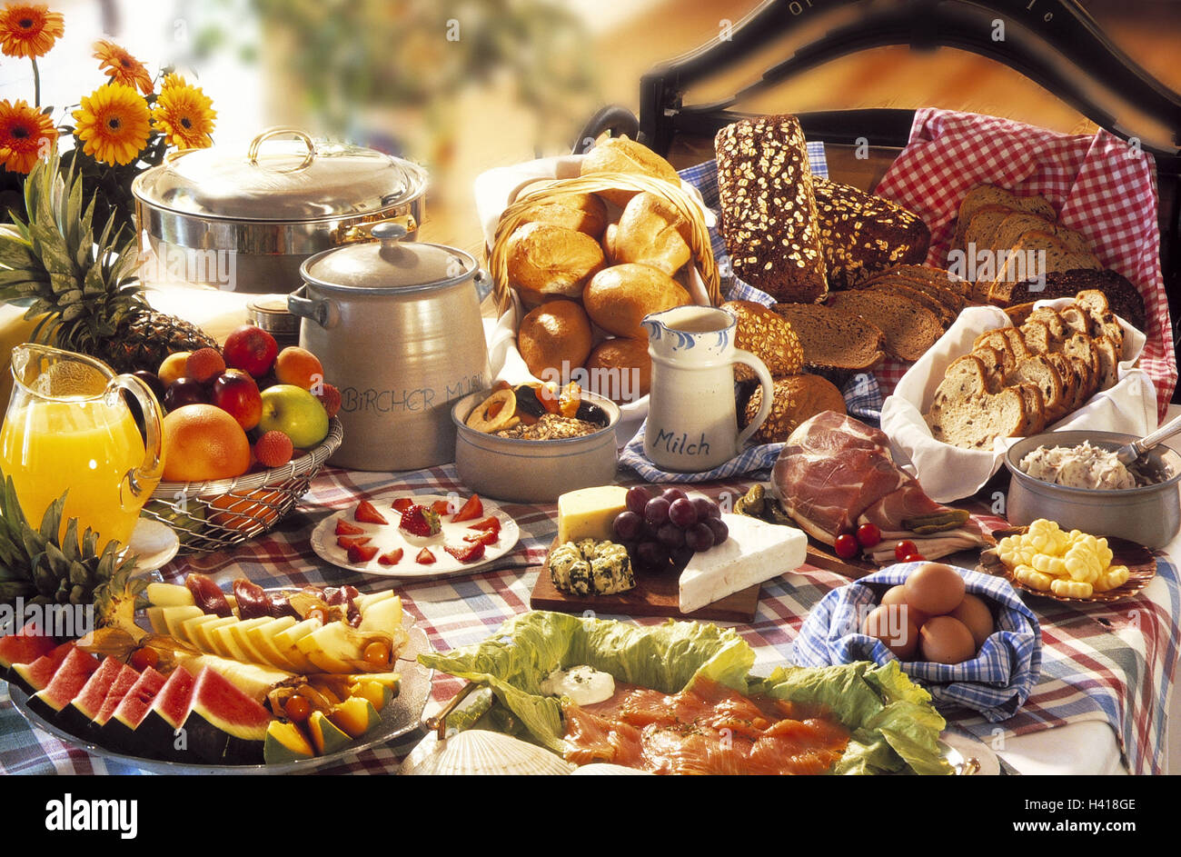 Cold buffet hi-res stock photography and images - Alamy