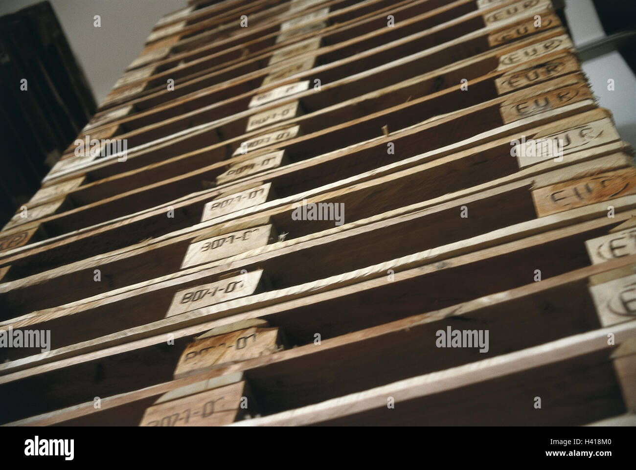 Europalettes, batches, Wooden palettes, palettes, stacked, transport ...