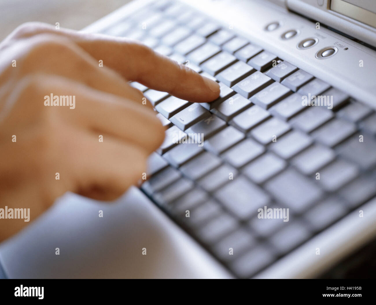 Data entry and processing hi-res stock photography and images - Alamy