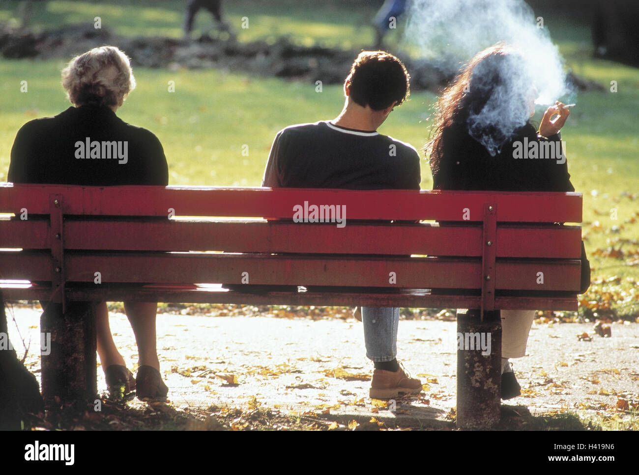 Park-bench, senior, couple, woman, smoke, back view, people, sit, smoke ...