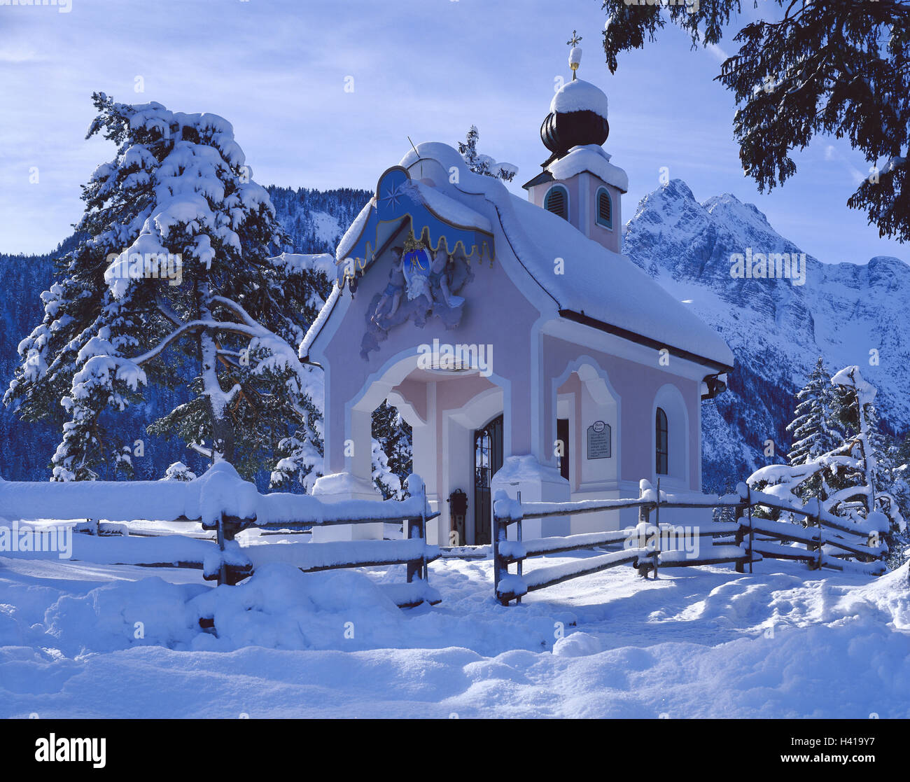 Germany, Upper Bavaria, loud lake, band "Maria of queen" winter Stock ...