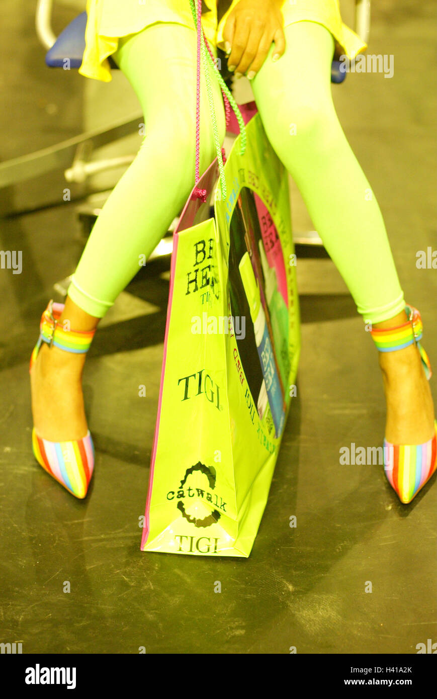 Chair, woman, sit, detail, feet, Leggins, pumps, carrier bag women's ...