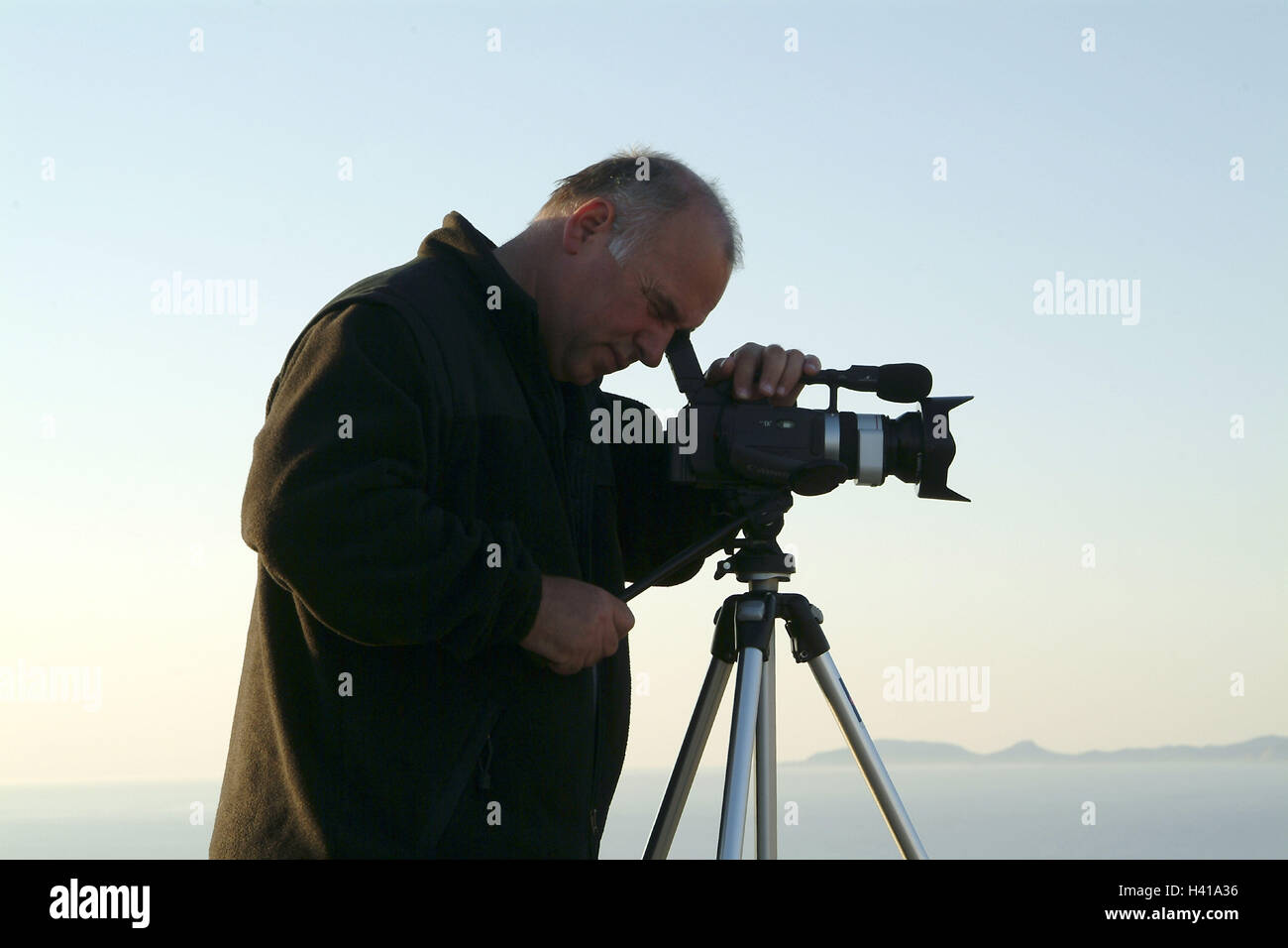 Man, side view, view, viewfinders, DP camera, half portrait, morning ...