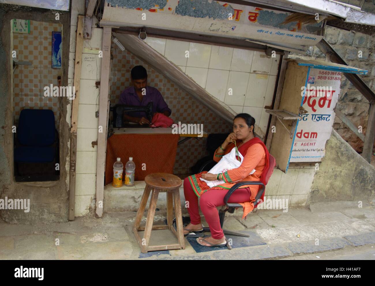 Needlework stall hi-res stock photography and images - Alamy
