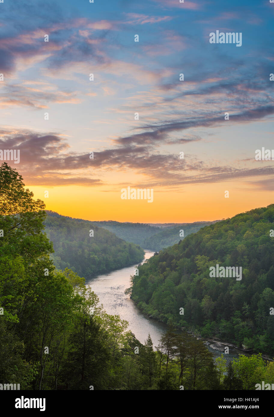 Cumberland Falls State Park, Kentucky: Sunrise over Cumberland river ...