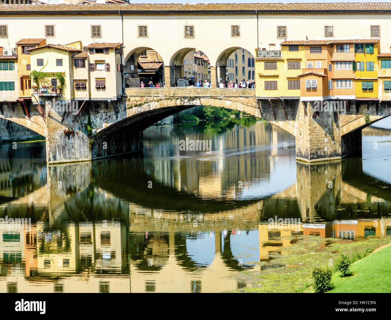 Ponte Vecchio ..bridge over river Arno in Florence Italy Europe Stock ...