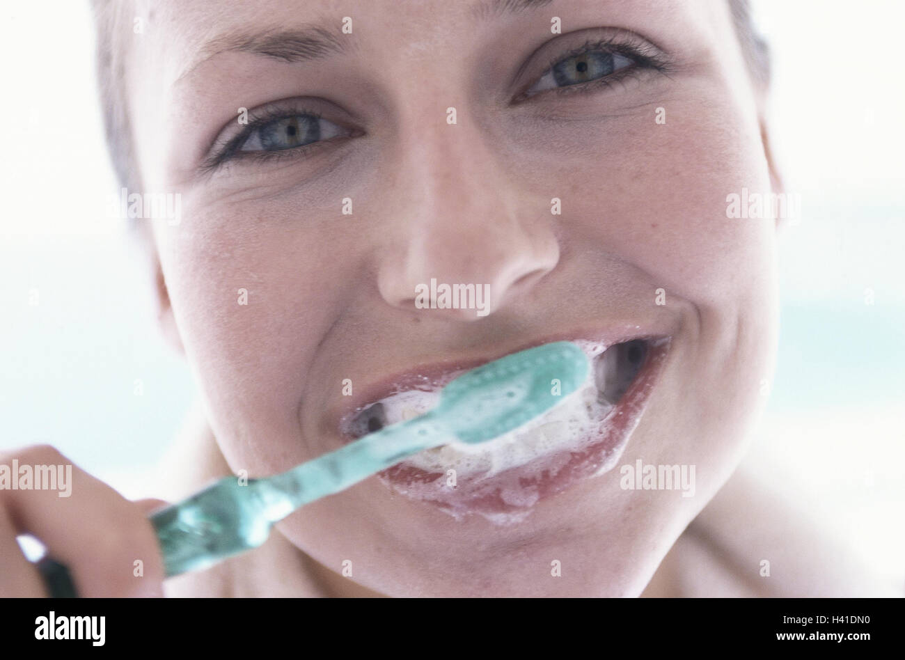 Cog cleaning hi-res stock photography and images - Alamy