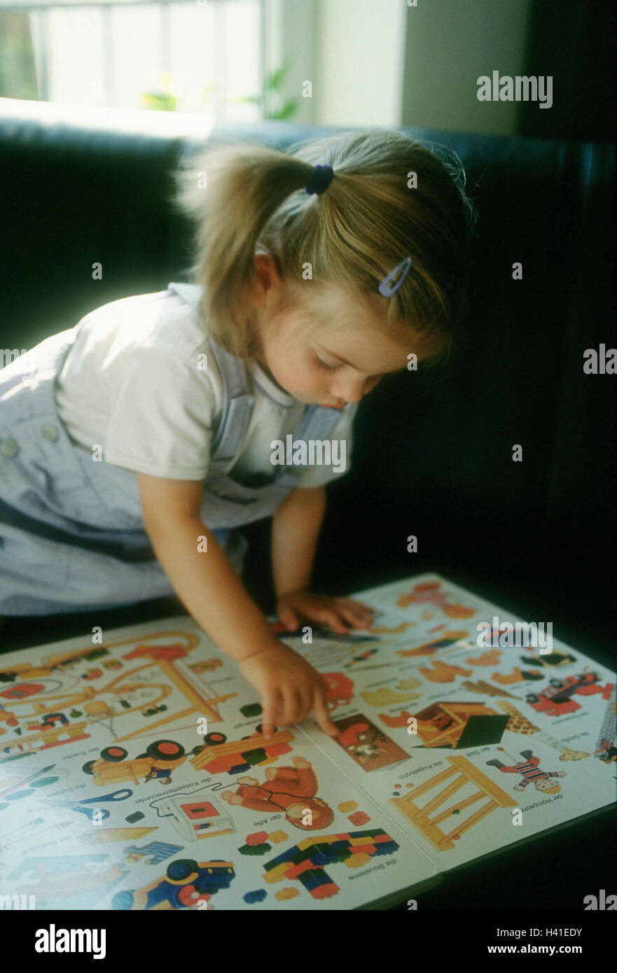 Child, girl, picture book inside, at home, infant, book, learn made ...