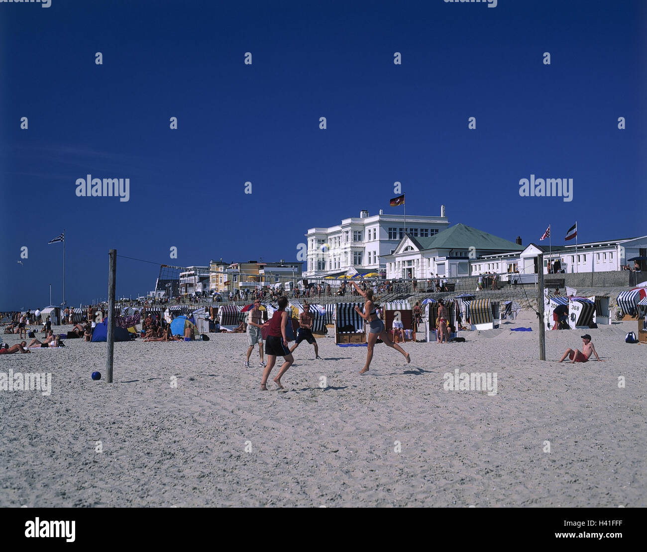 Germany, East Friesland, Norderney, beach, bathers, outside, the East ...