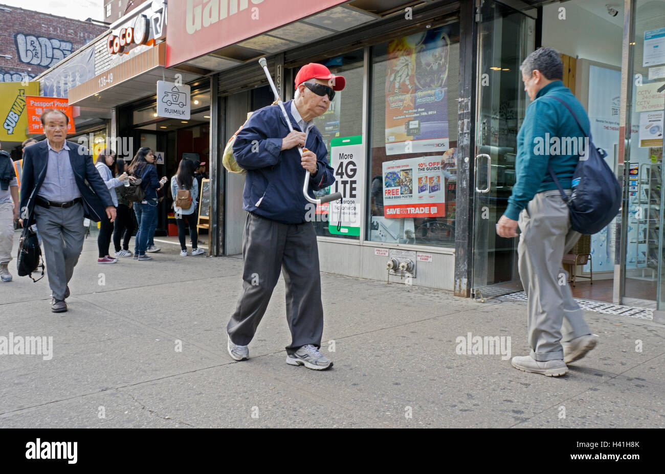 Man using walking cane hi-res stock photography and images - Alamy