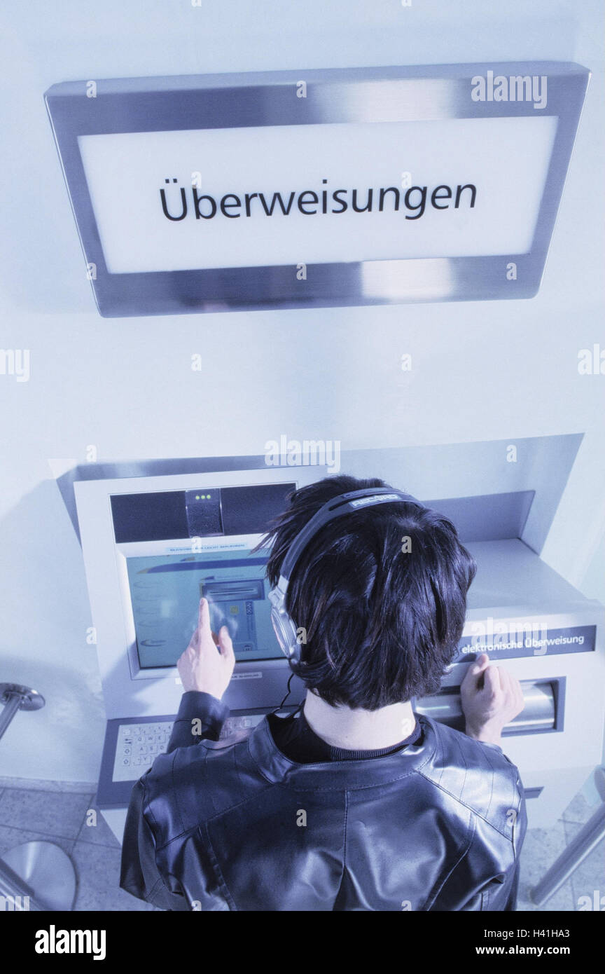 Bank transfer screen High Resolution Stock Photography and Images - Alamy