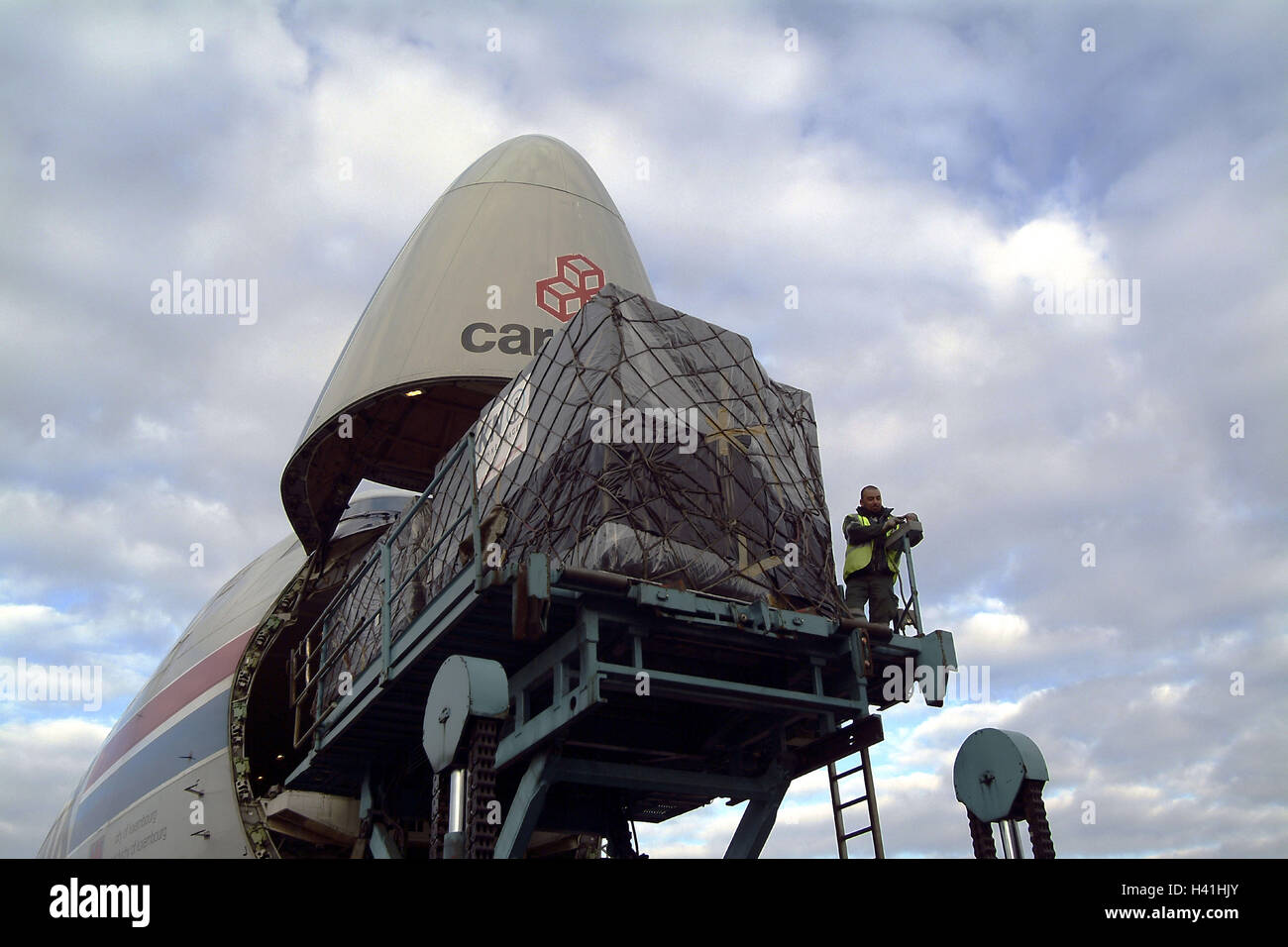 Cargo lux hi-res stock photography and images - Alamy