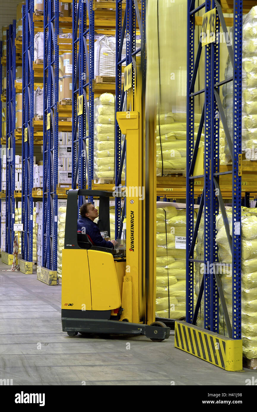 Automatic warehouse, detail, stacker's driver, no model release ...