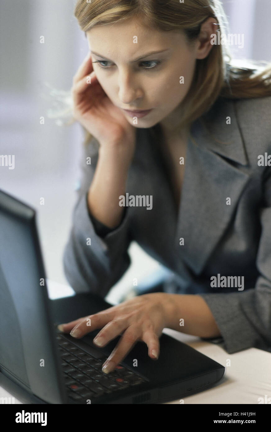 Data entry and processing hi-res stock photography and images - Alamy