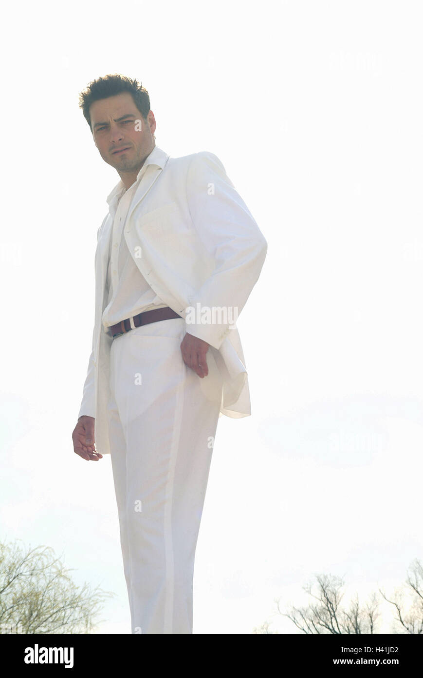 Man, careless, suit, white, there stand, side view, from below, 30-40 ...