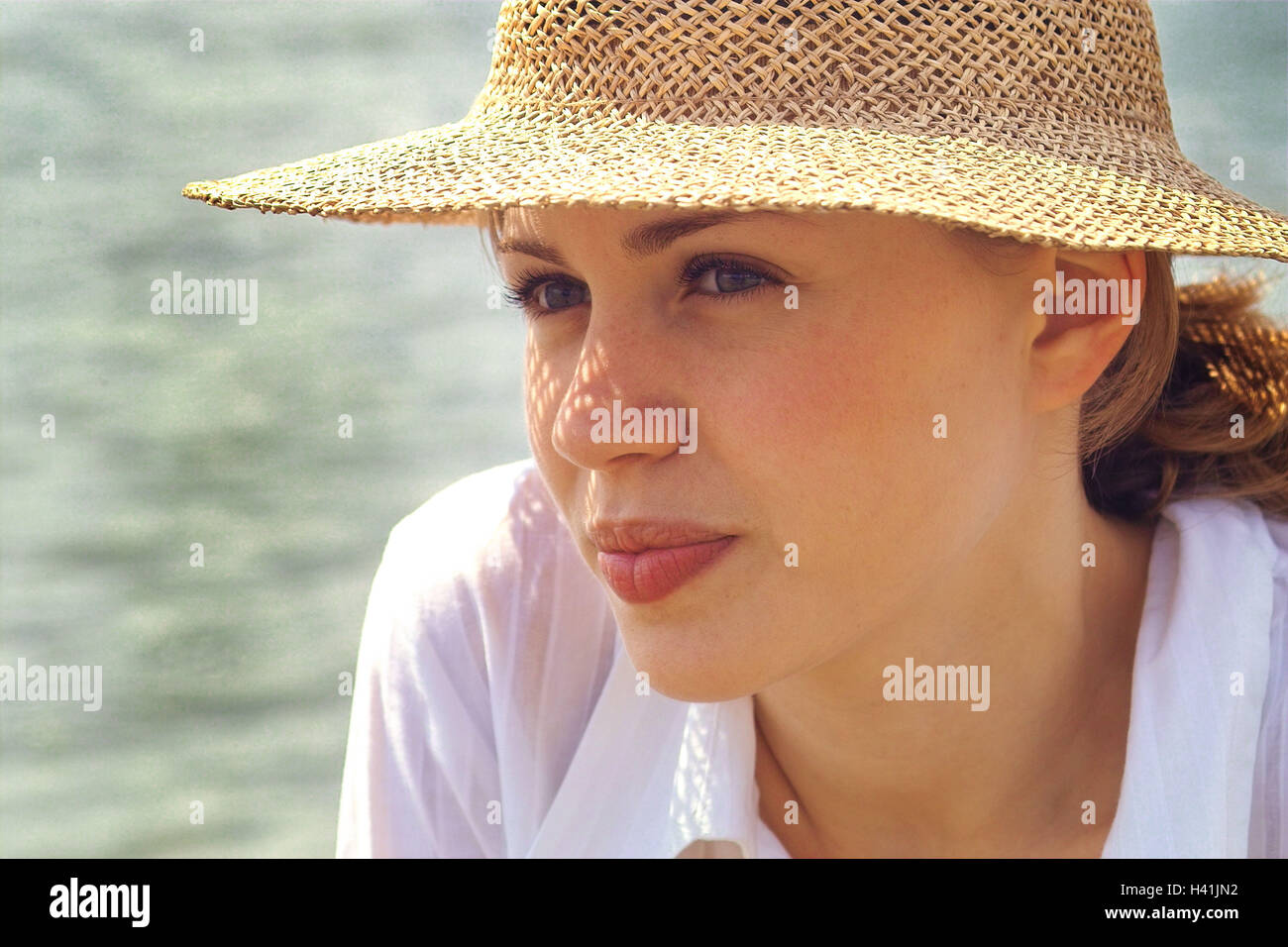 Woman, young, happy, straw hat, portrait, side view, women's portrait ...