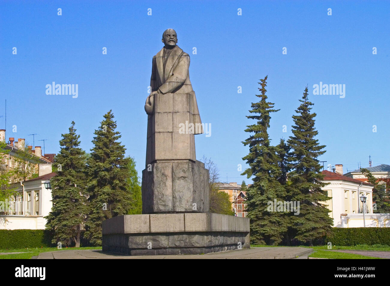 Statue vladimir ilyich lenin hi-res stock photography and images - Alamy
