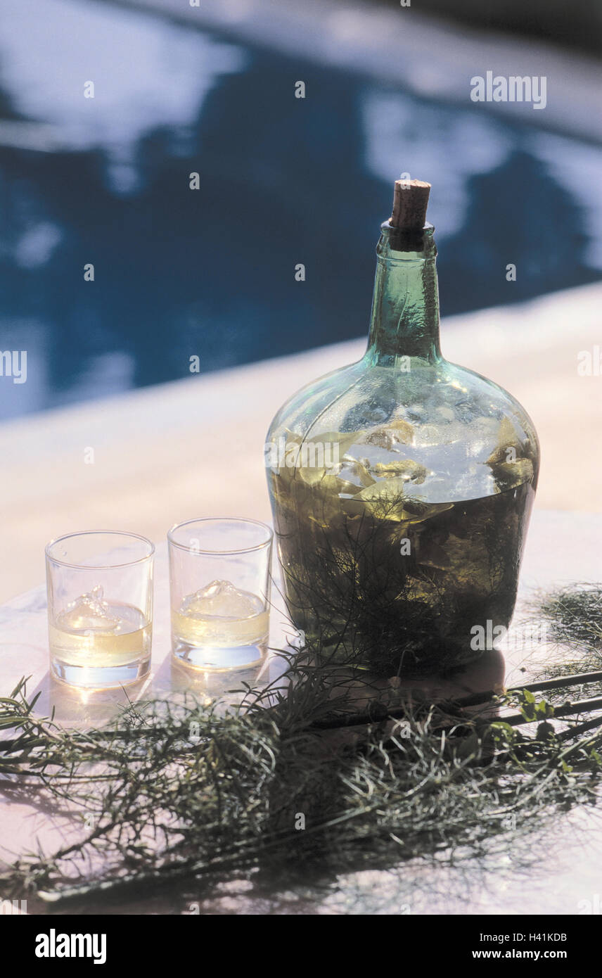 Herb liqueur hi-res stock photography and images - Alamy