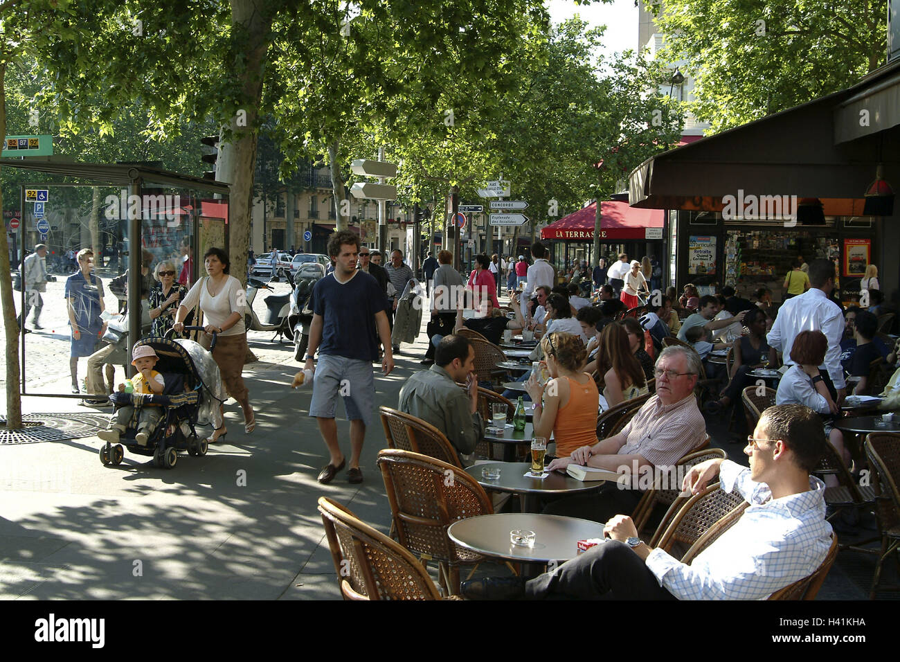 France, Paris, street cafe, guests, Europe, town, capital, bar ...