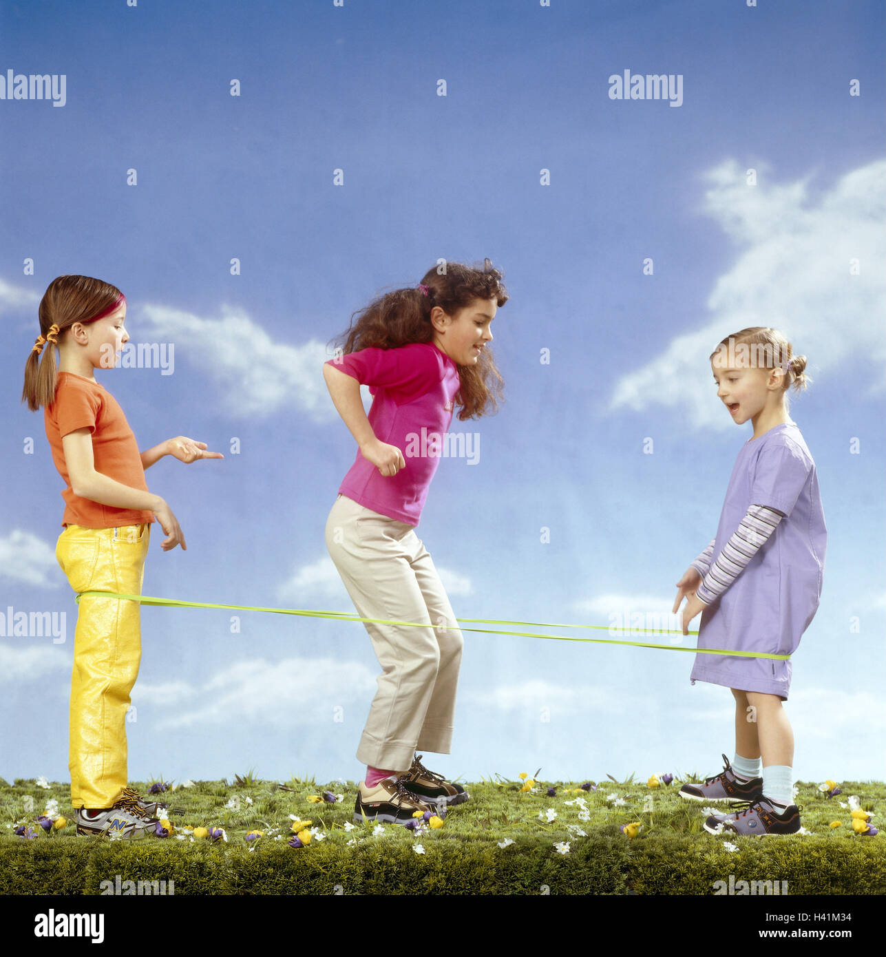 Meadow, girl, elastic twist, play, Ti4, studio, children, friends ...