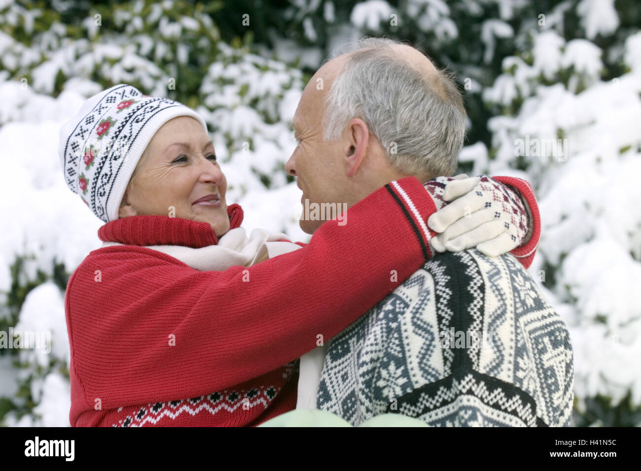 Smile eye contact happy hi-res stock photography and images - Alamy