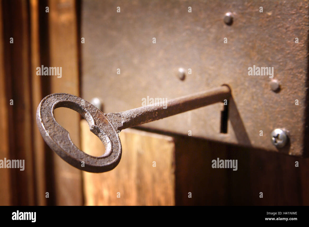 Keys, door palace, old, close-up Door, palace, keyhole, nostalgic ...