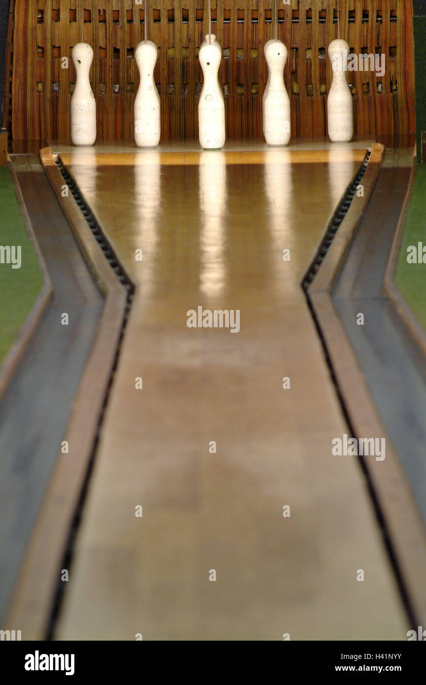 Bowling alley Leisure time, hobby, sport, cones, track, cones ...