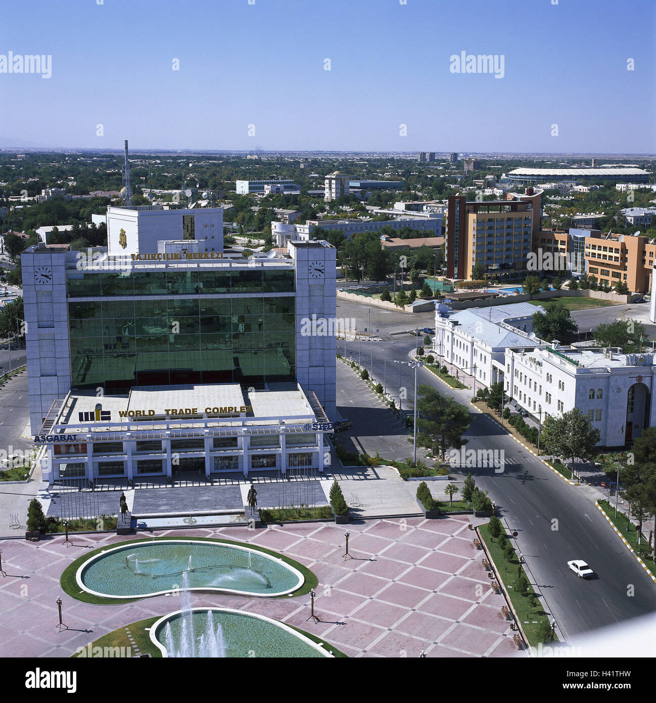 Turkmenistan, Aschchabad, town view, World Trade Complex, fountain ...