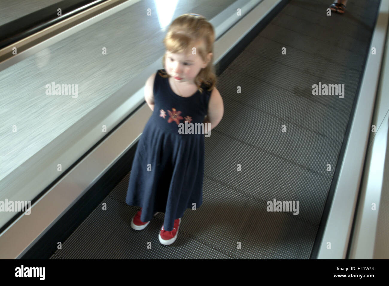 Rolling cord, girl, stand, only, blur, child, infant, 3 years, airport ...