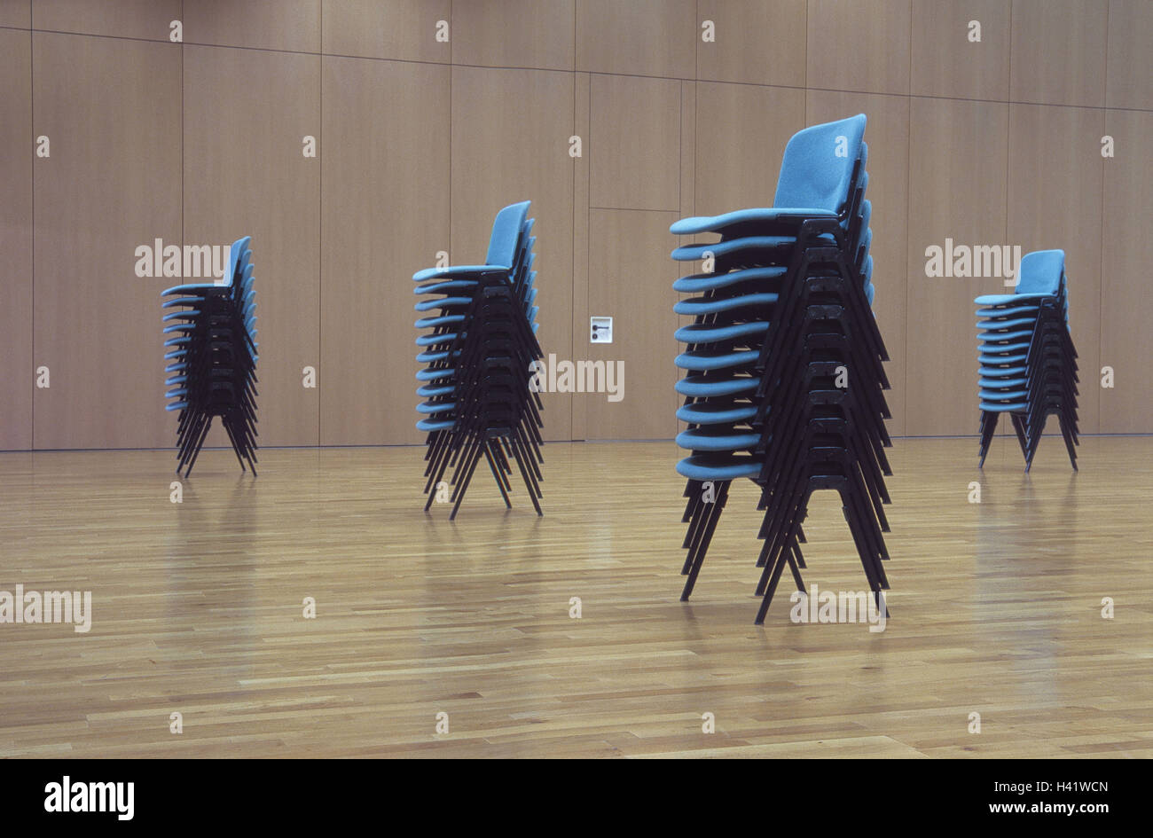 Parquet flooring hall hi-res stock photography and images - Alamy