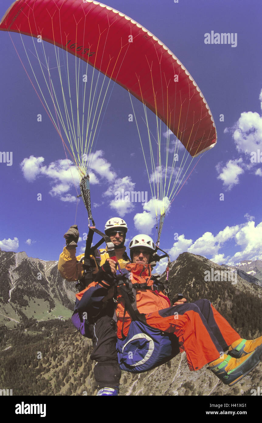 Germany, Bavaria, Allgäu, foghorn, men, paraglider tandem flight ...