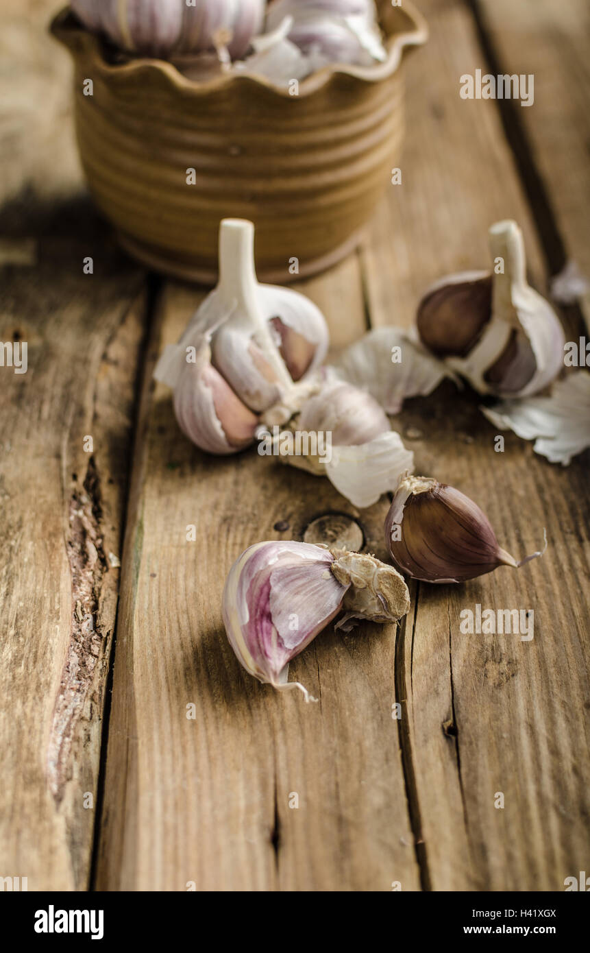 Homemade bio garlic, simple shoot for you advertisment, organic food ...