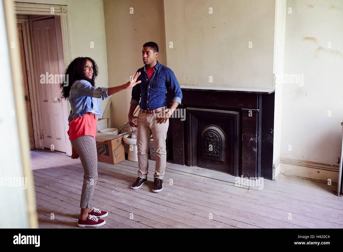 Two men talking in house hi-res stock photography and images - Alamy