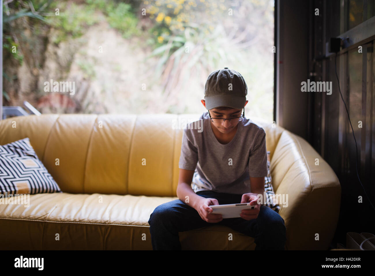 Sofa window hi-res stock photography and images - Alamy