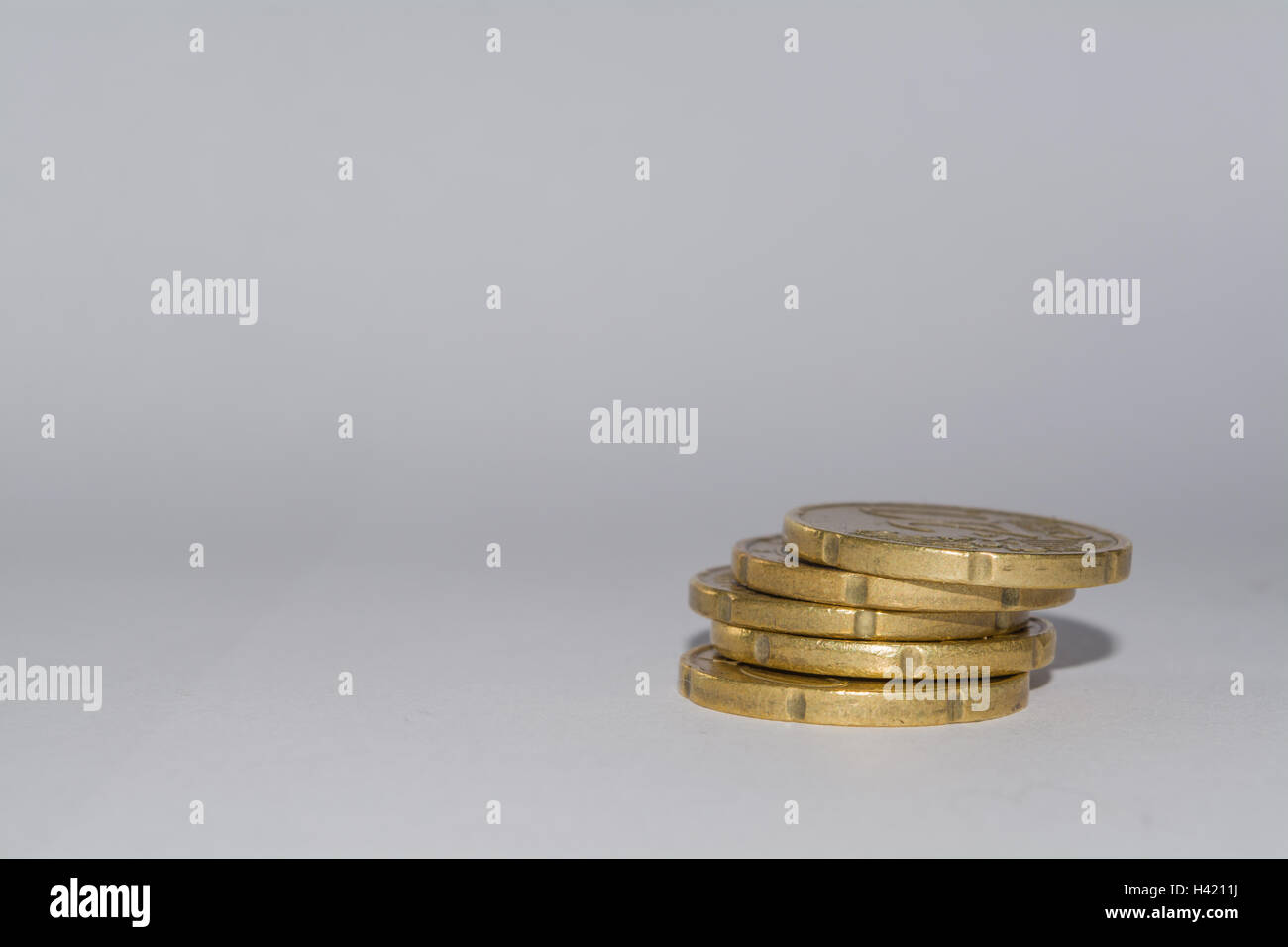 Heap of change hi-res stock photography and images - Alamy