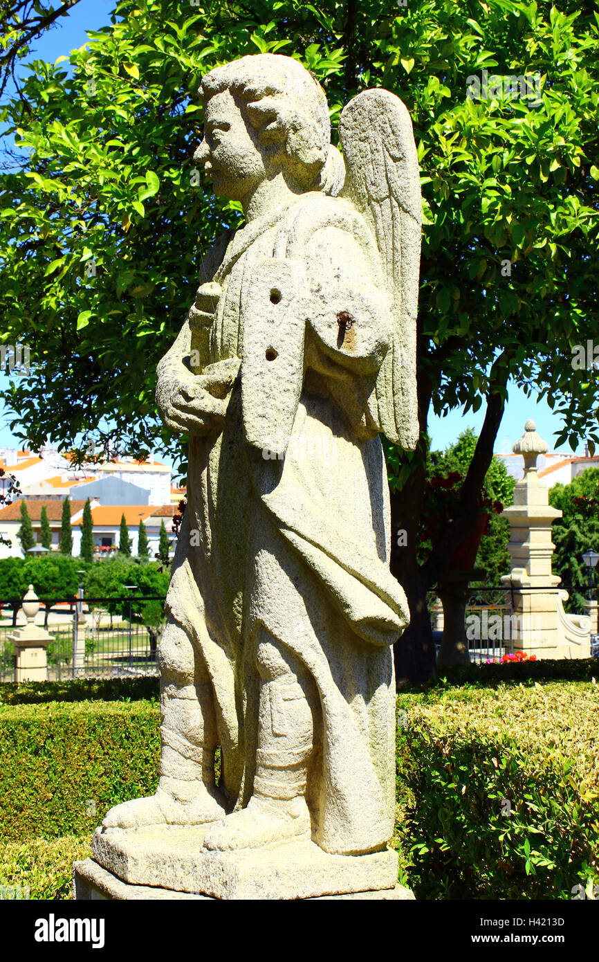 Statue of an angel Stock Photo - Alamy