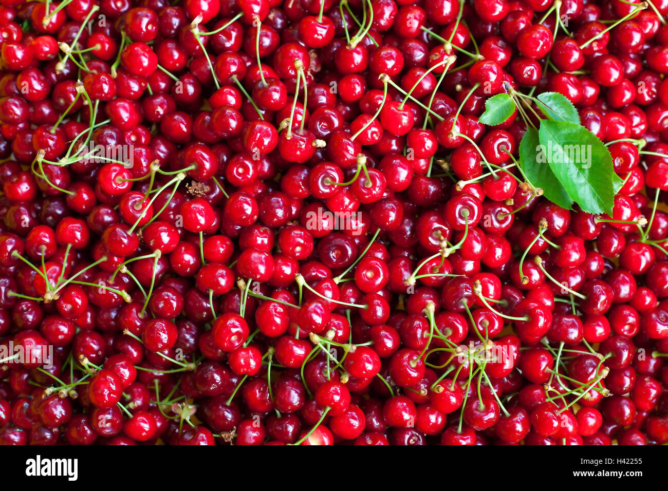 Cherries background hi-res stock photography and images - Alamy