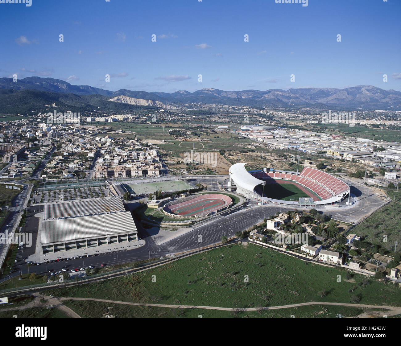 Spain, the Balearic Islands, island Majorca, Palma, town overview ...