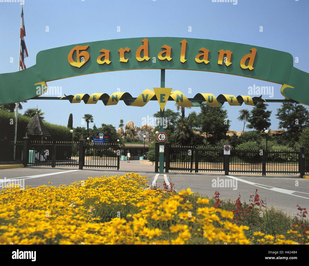 Amusement park gardaland hi-res stock photography and images - Alamy